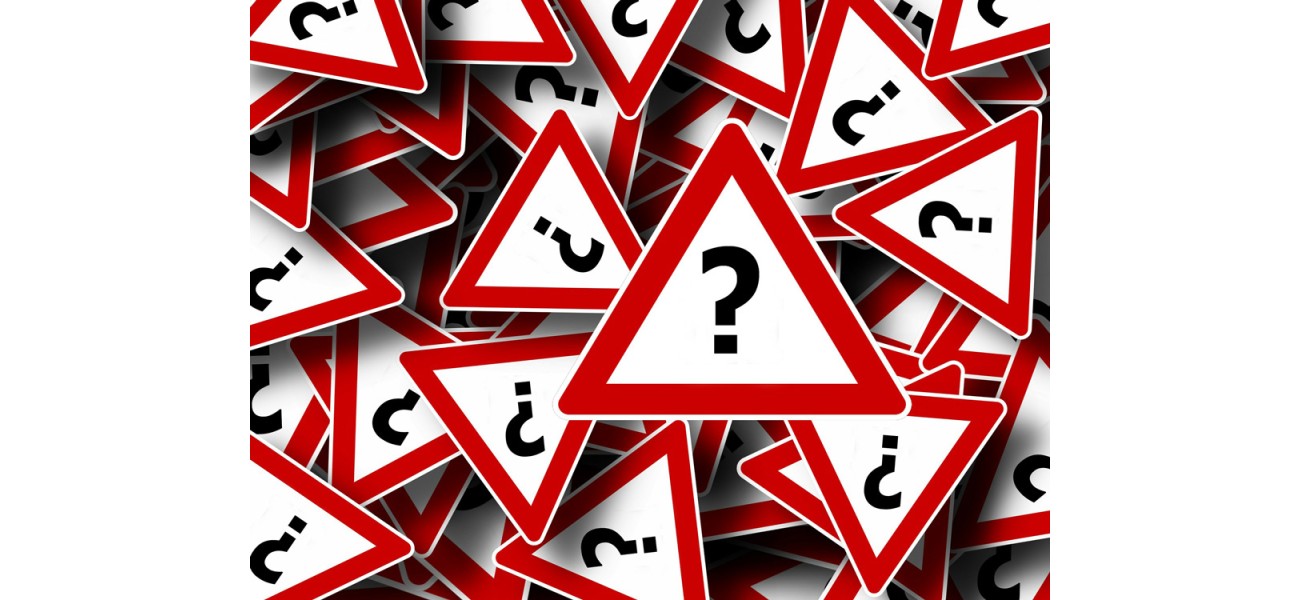 Can you spot non-compliant signs?